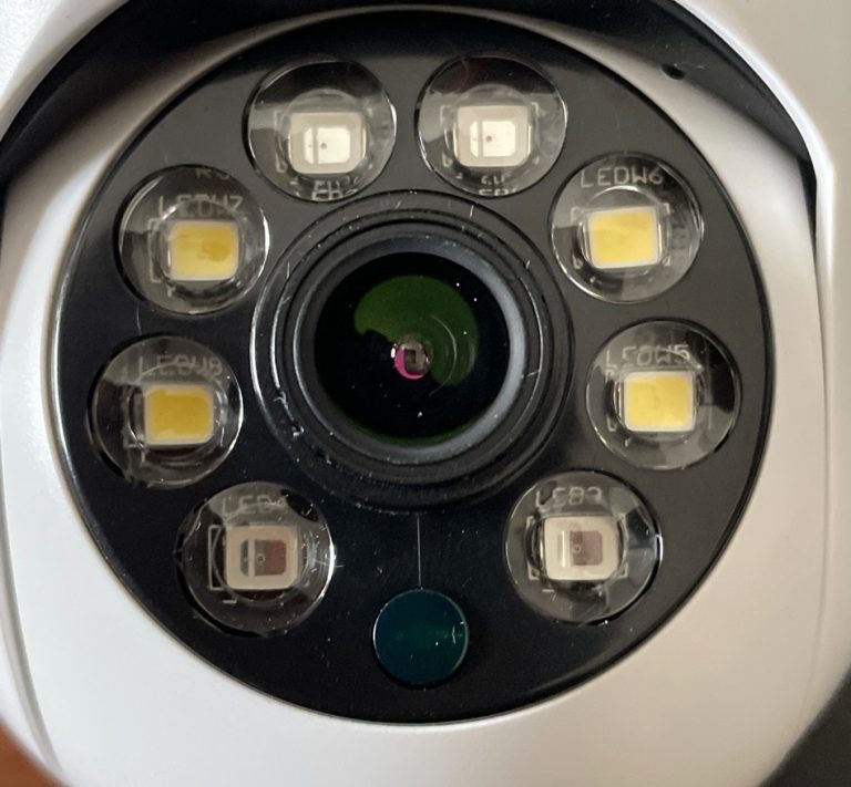 AmazonEcho,GoogleHome：電球そっくり！？360°電球型カメラ Logisaf P34【じっくり見てみた！編】